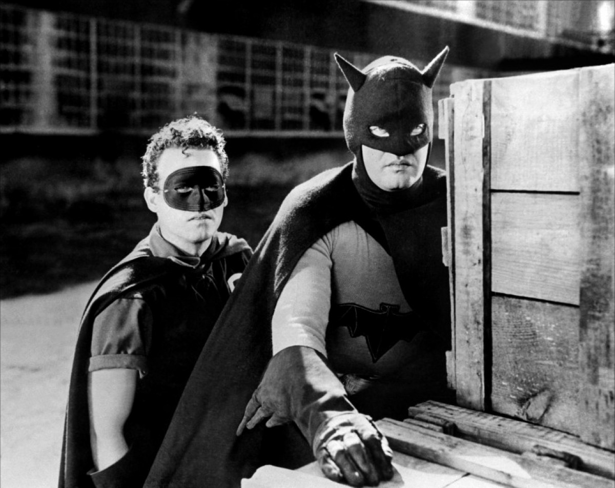 BATMAN 1966 - BATMOBILE