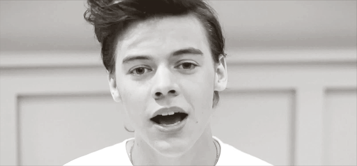 Gif De Harry Styles Haciendo Pucheros 𝐀𝐥𝐟𝐚
