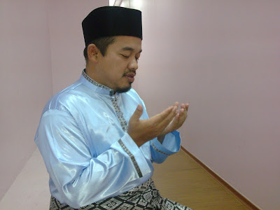 Ustaz Asri rabbani meninggal dunia.