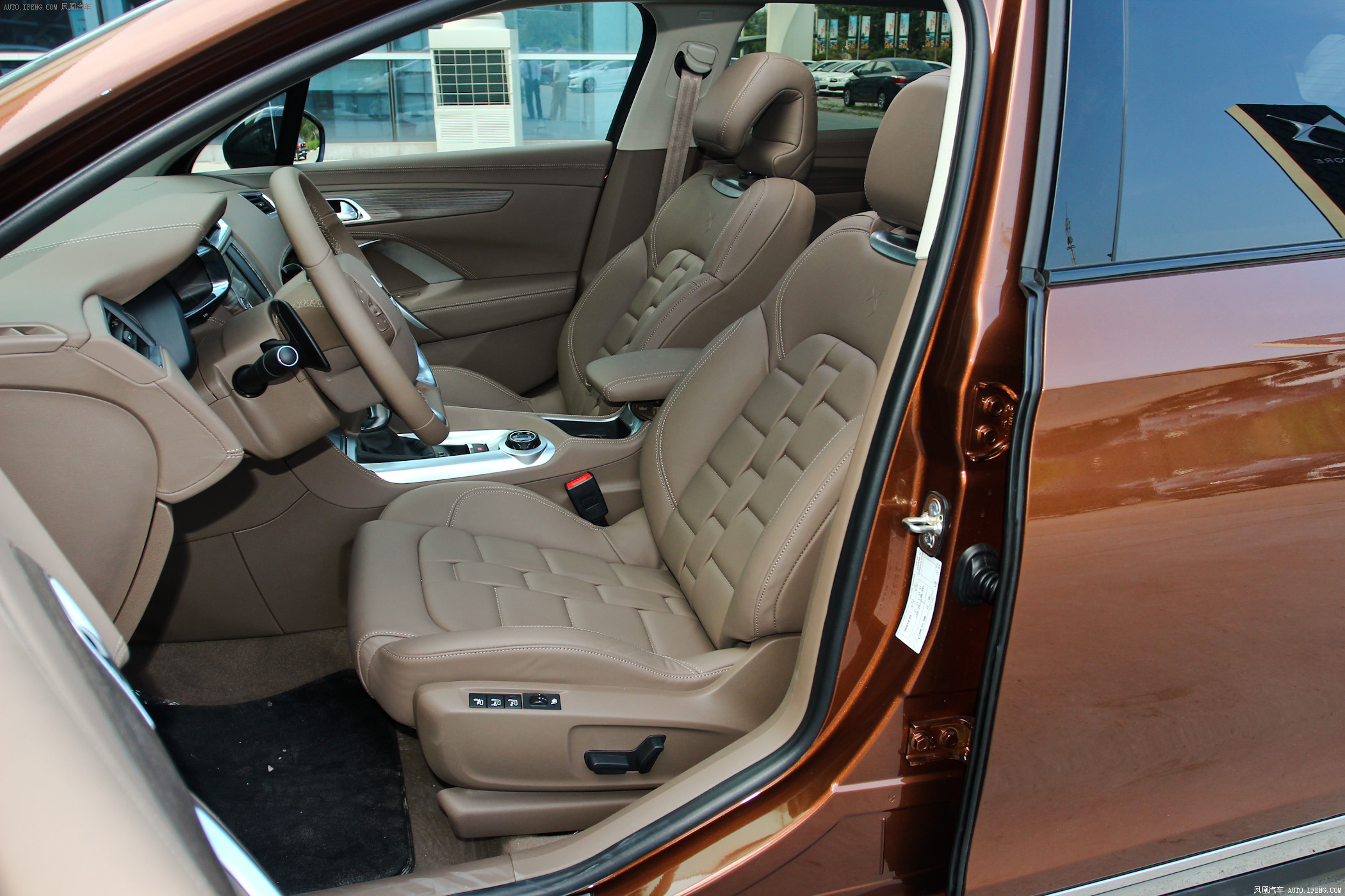 2014 - [DS/Citroën] DS 6 / DS 6WR [B754] - Page 12
