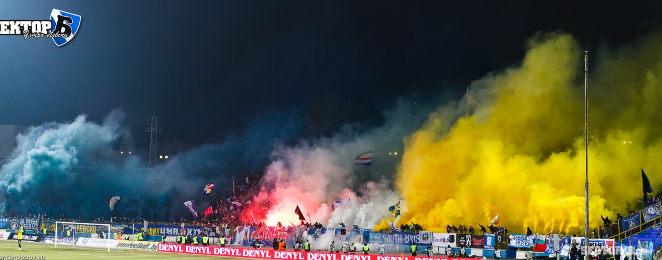 Ultras Choreos (Pyro, Flags, Smokes) - Page 6