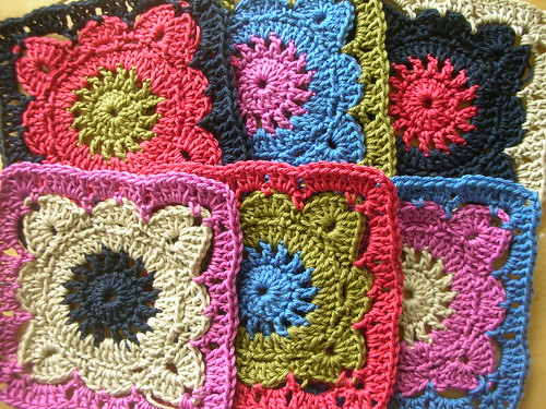 crochet mania granny square - modele gratuit