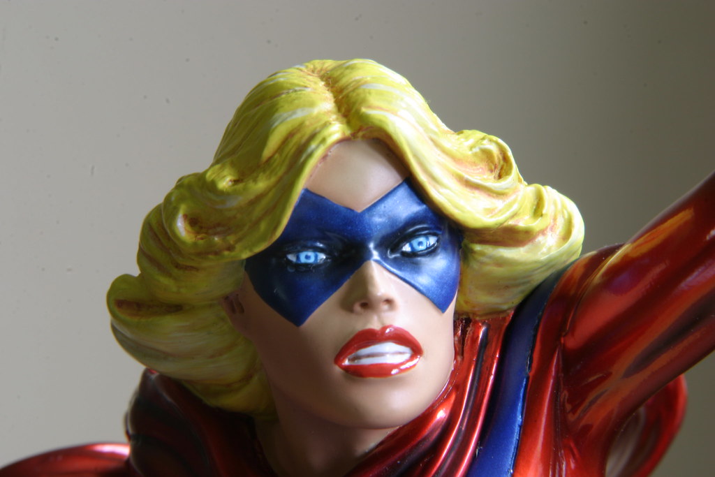 Statue MS.MARVEL "retro"