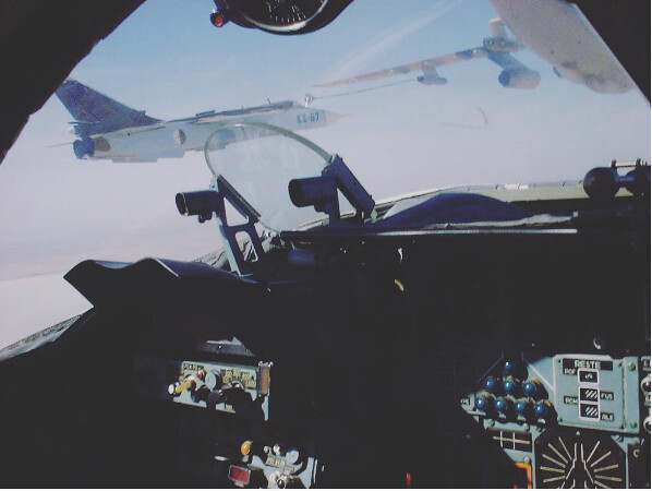 صور طائرات القوات الجوية الجزائرية [ Su-24MK2/MRK2/MPK ] - صفحة 9