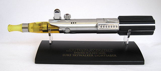 Custom Master Replicas .45 Luke ANH Lightsaber e-Cigarette Mod (vaping ...