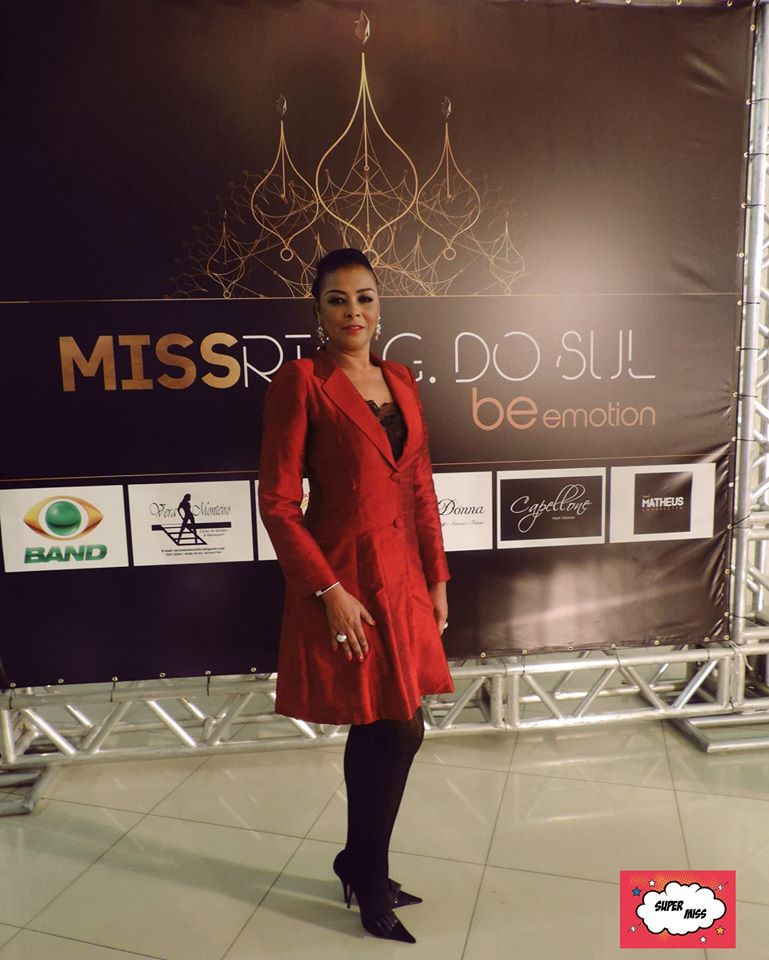 deise nunes, semifinalista de miss universe 1986. - Página 2