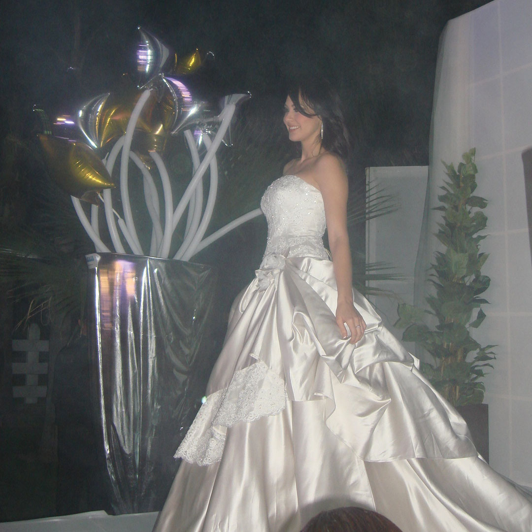 perla beltran, 1st runner-up de miss world 2009.