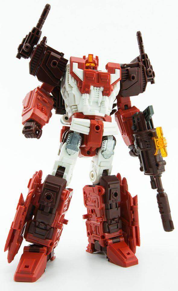 [Warbotron] Produit Tiers - Jouet WB03 aka Computron - Page 2