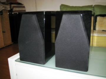 Adam Audio HM2 Bookshelf Speakers (Used)