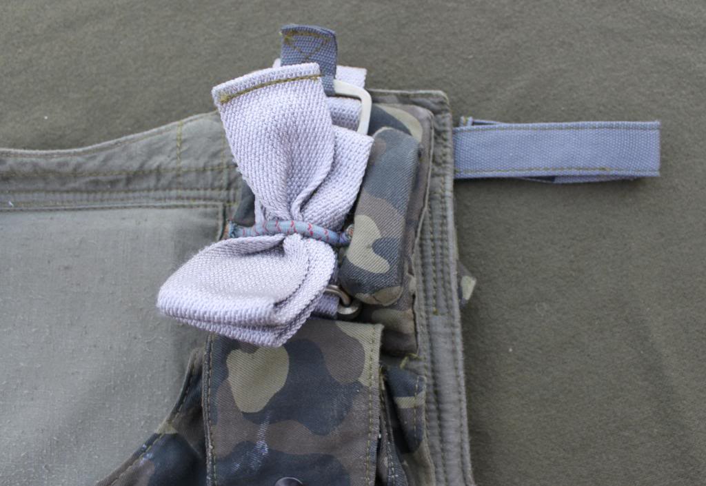 Ukrainian 'BVD' assault vest.