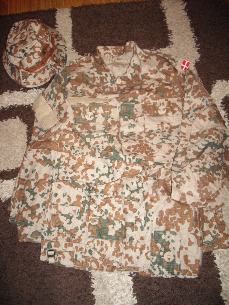 Nato uniform bits