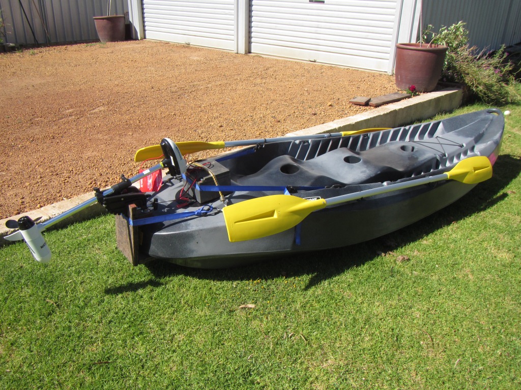 Cheap BCF fishing Kayak - Home made Transom mount