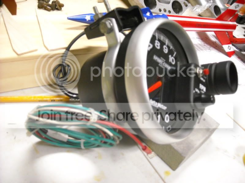 [b]AutoMeter Sport Comp 2 Tach[/b]
