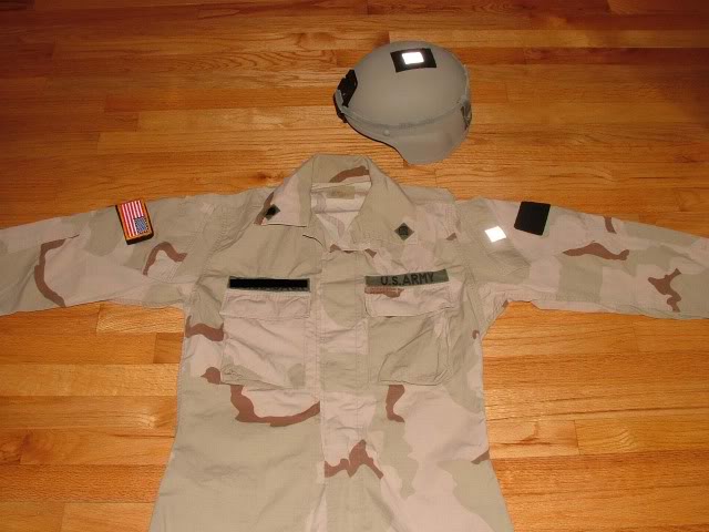 US. Army Ranger modified DCU and ACH.