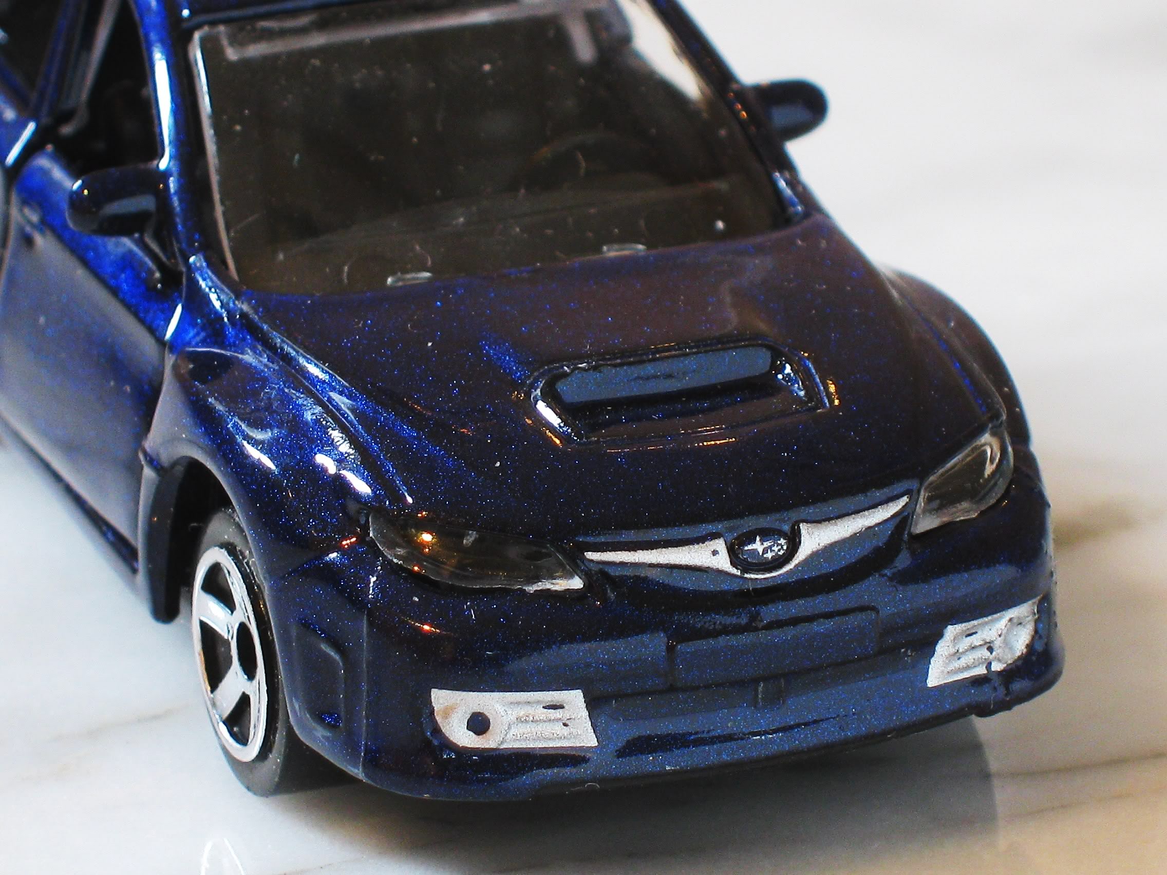 Majorette 2011 - Subaru Impreza WRX STI vs Tomica