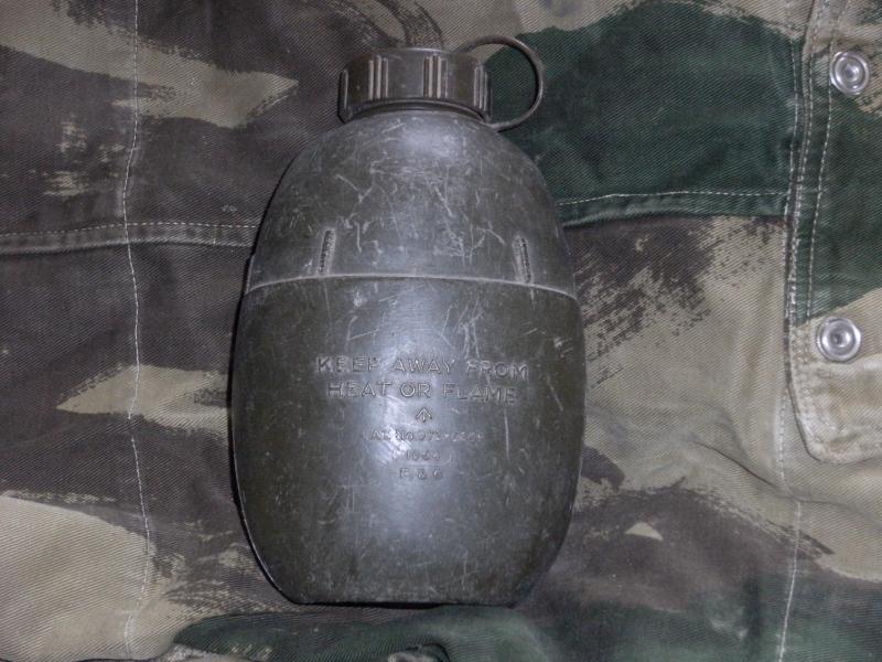 Early 58 Pattern Waterbottle Set,Case,Bottle and Mug-All dated 1962.