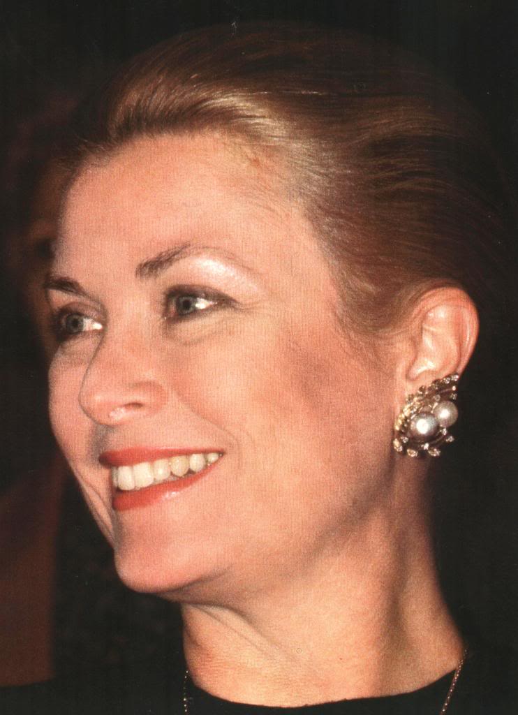 GRACE 1929 - 2009