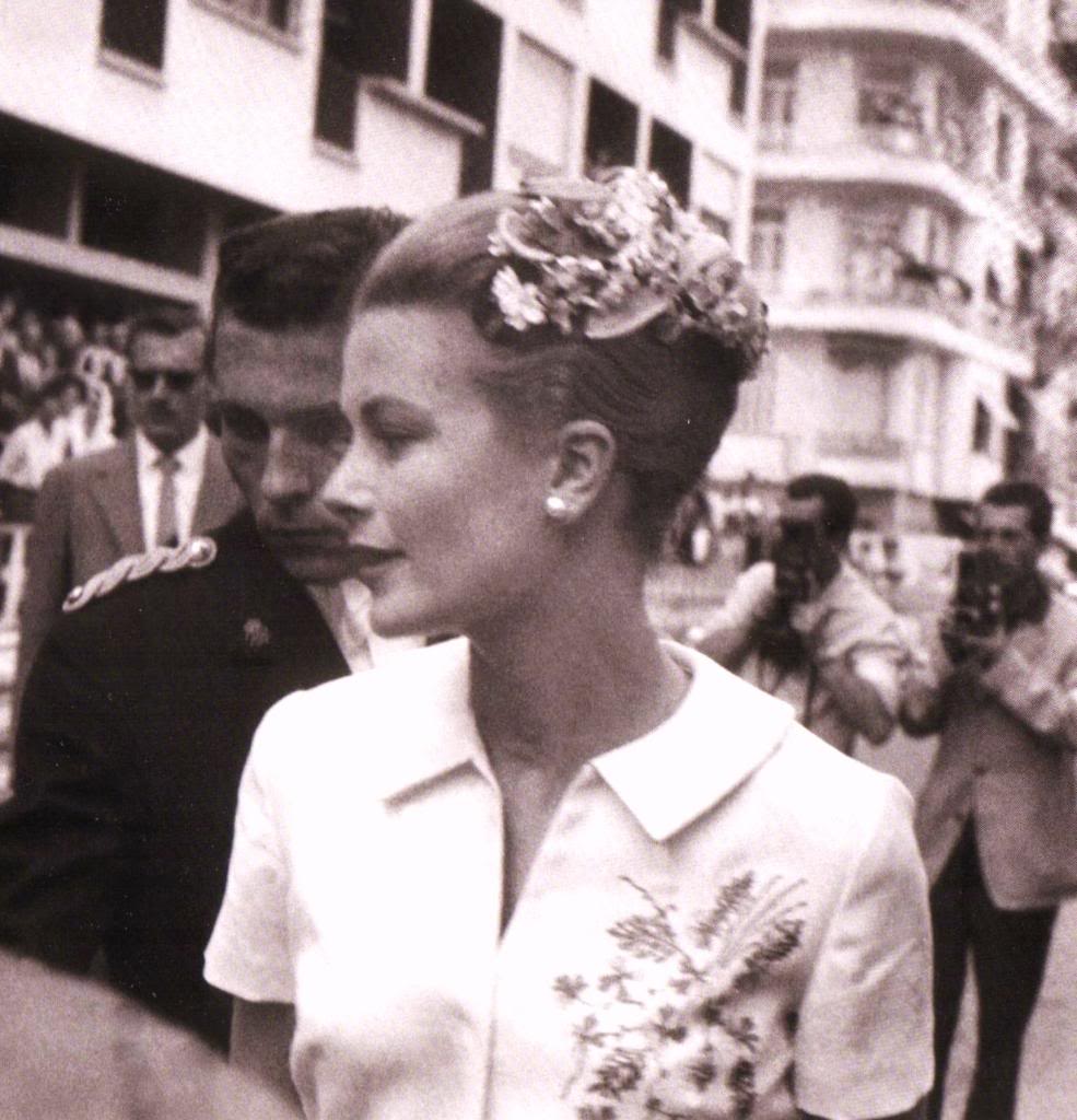 GRACE 1929 - 2009