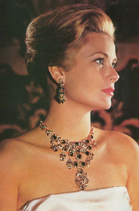 GRACE 1929 - 2009