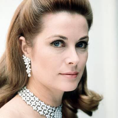 GRACE 1929 - 2009