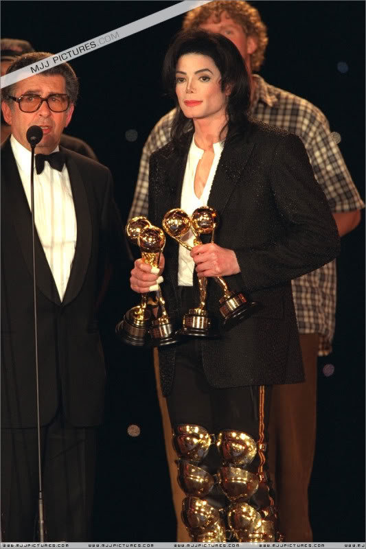 1996- The 8th Annual World Music Awards