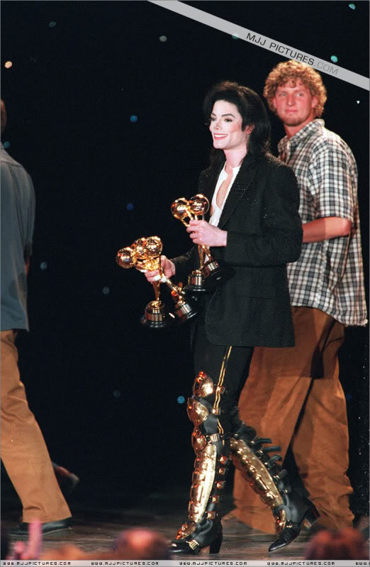 1996- The 8th Annual World Music Awards