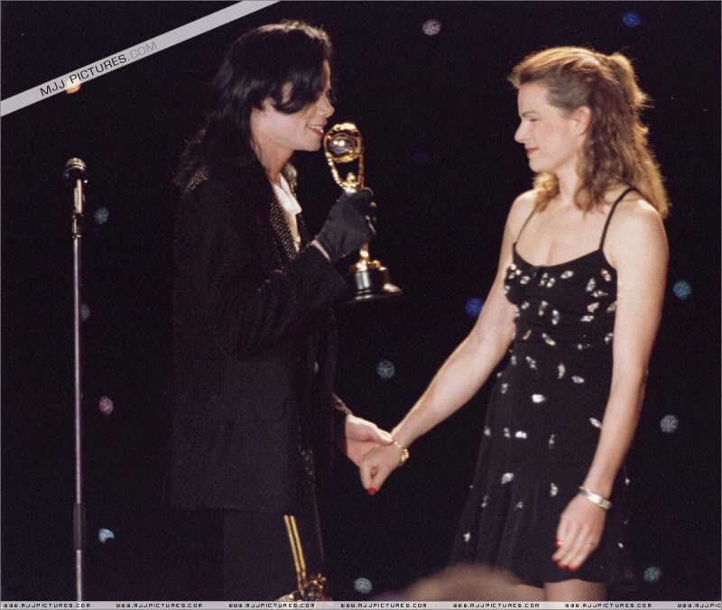 1996- The 8th Annual World Music Awards