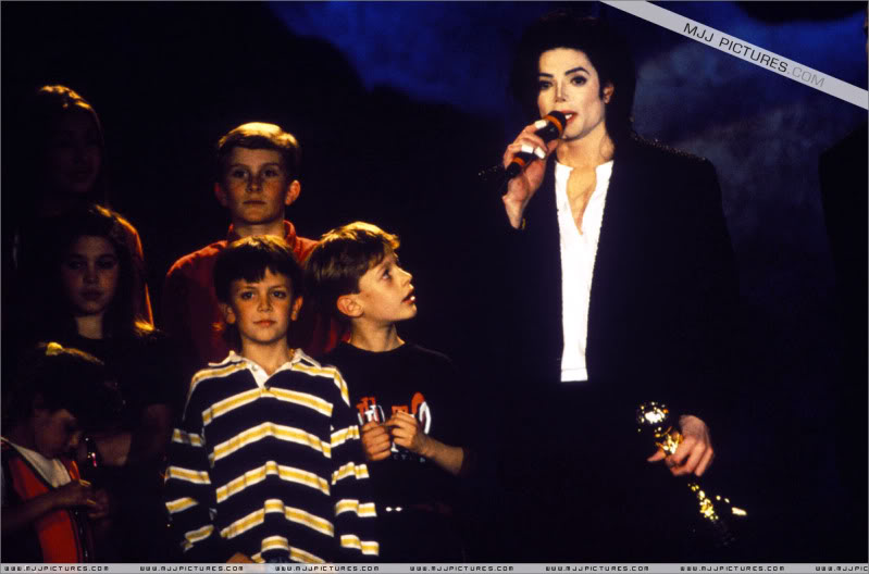 1996- The 8th Annual World Music Awards