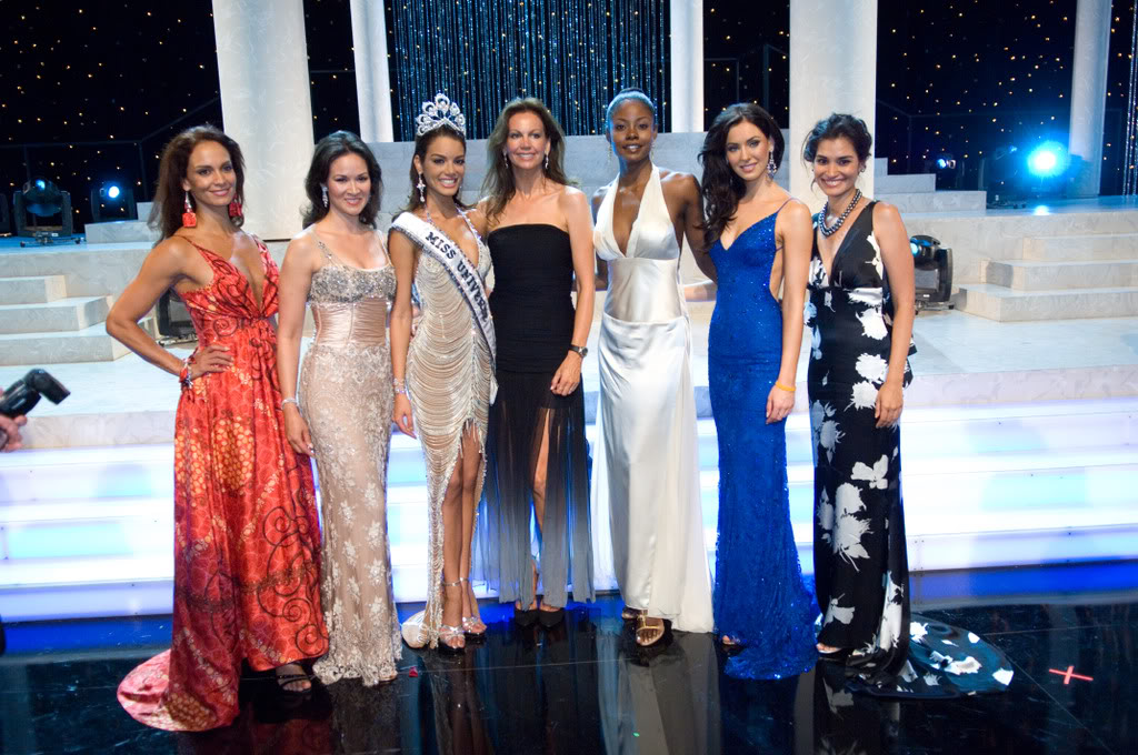 WHEN MISS UNIVERSE WINNERS COME TOGETHER - GROUP PHOTOS
