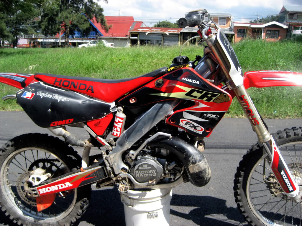SE VENDE HONDA CR250 AÑO 2002