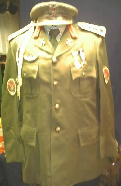 Iraqi Colonel's Parade Uniform