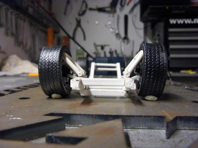 ford explorer airbagged, on sills with scratch built chassis & billets
