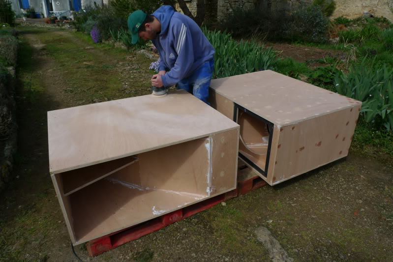 FABRICATION DE NOS CAISSONS