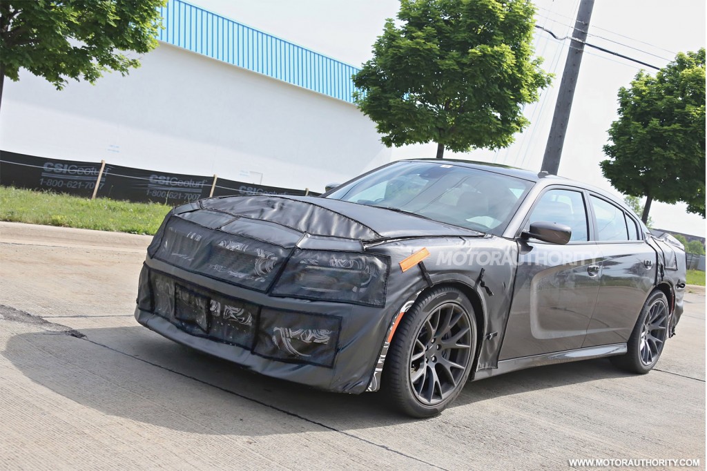 2011 - [Dodge] Charger - Page 4
