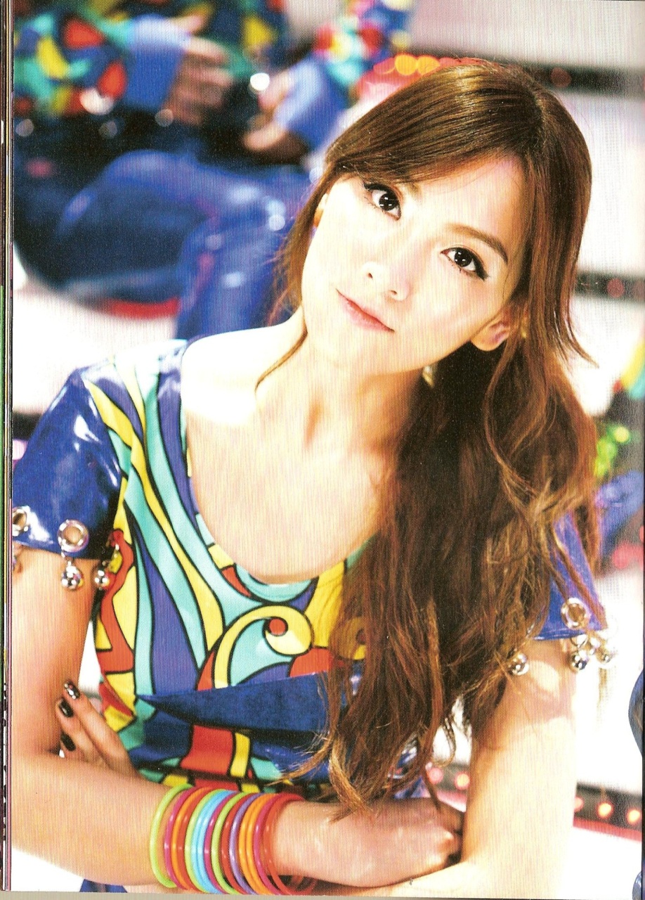 [Biografia] KARA