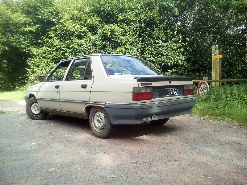 Renault 9 TL de 1987 - Page 2