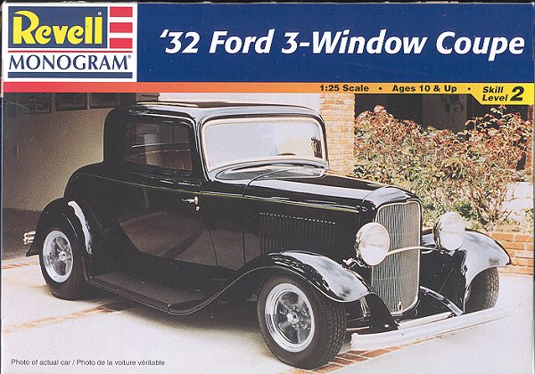 Chopped & Channeled '32 Ford 3-window LoBoy