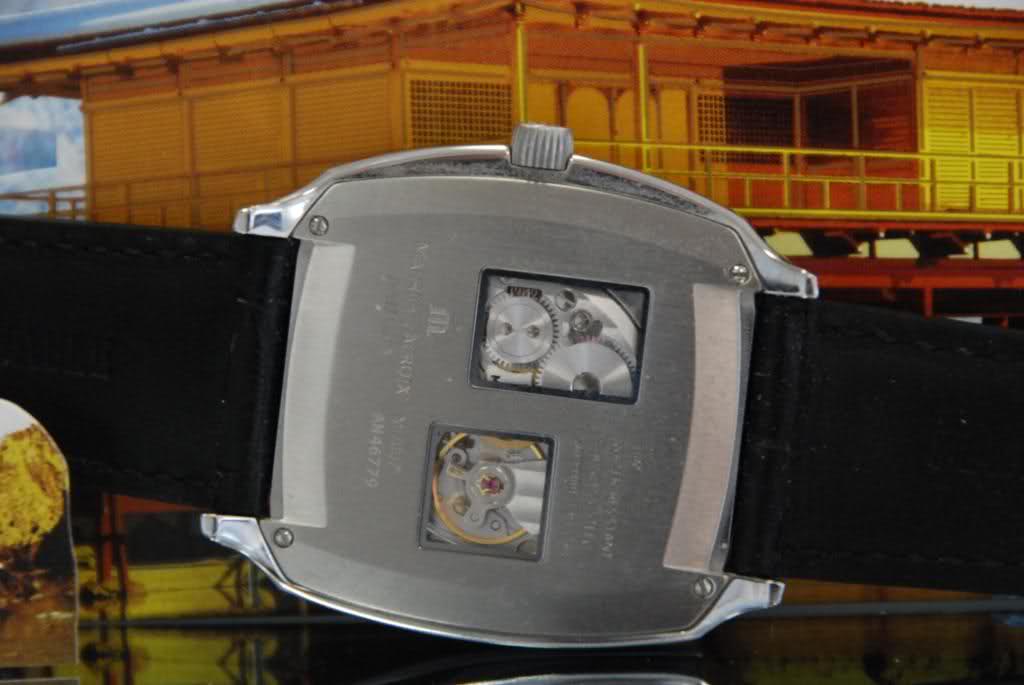Les Montres "Coussin"