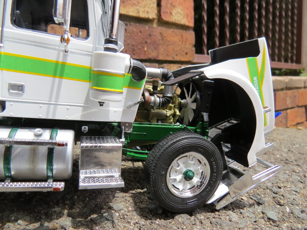 Italeri Western Star (Australian Road Train)