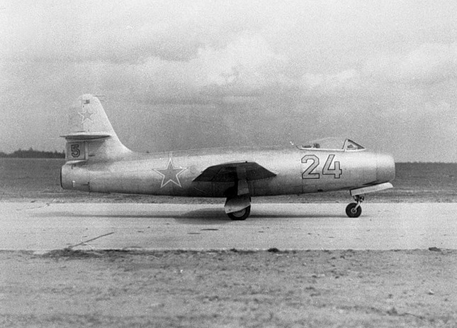 YAKOVLEV - avioni konstruktora Jakovljeva