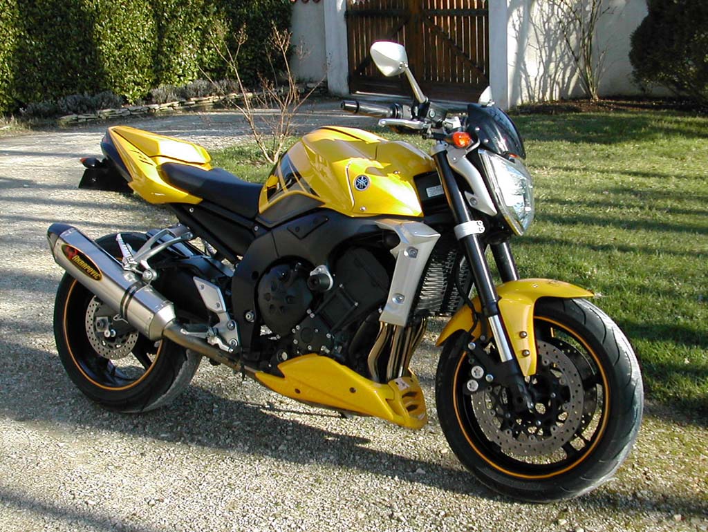 Un membre de plus, mais en FZ1 ...