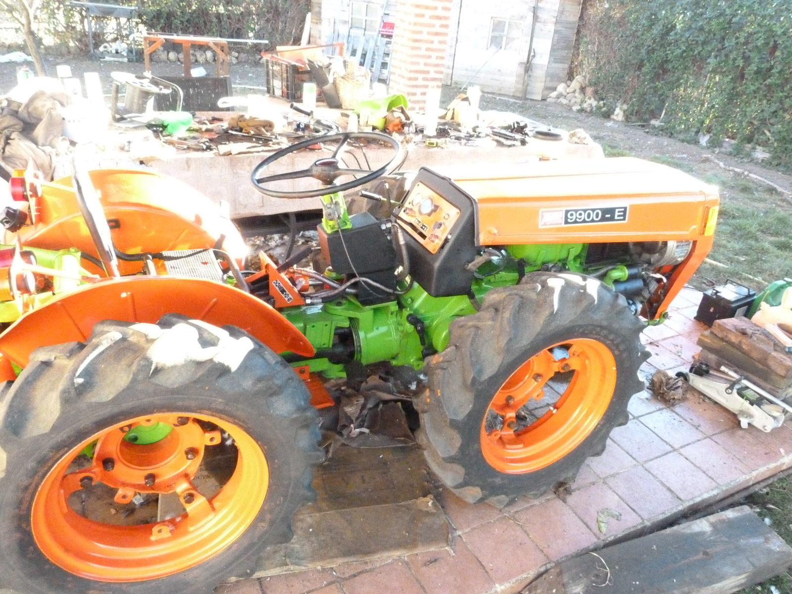[AGRIA 9900-E] Empieza la restauración . - Página 2