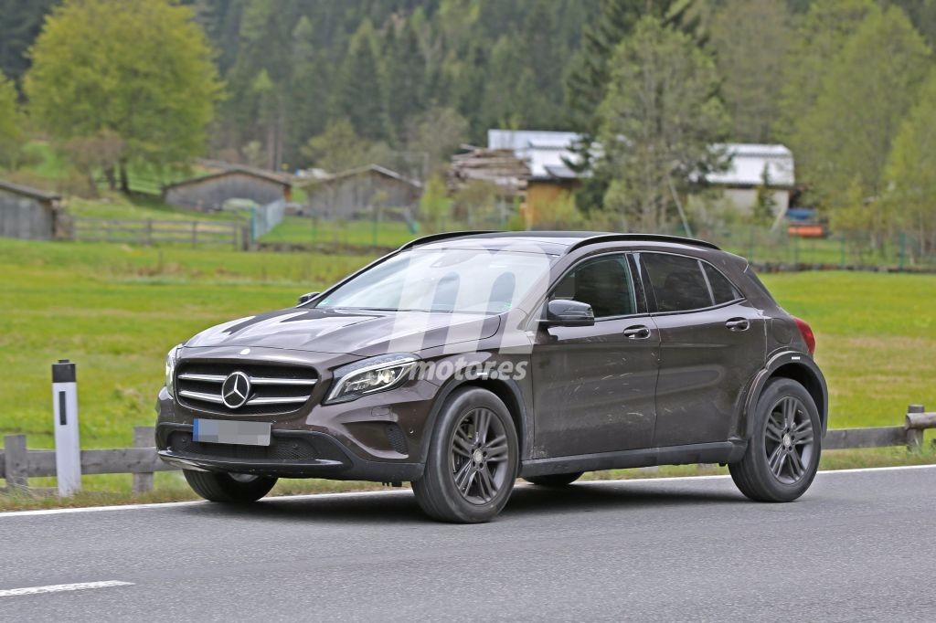2018 - [Mercedes-Benz] GLB