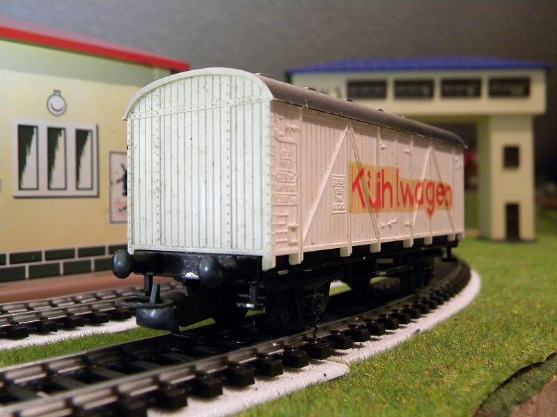 Kleinbahn 320 Kühlwagen weiss 2achsig