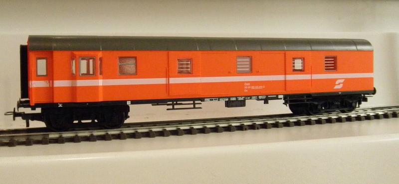 Kleinbahn 390 Gepäckwagen ÖBB grün