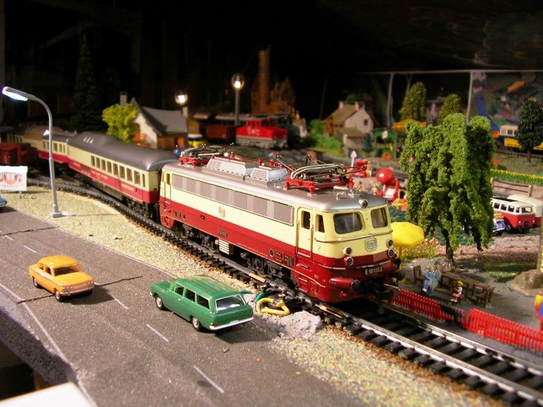 DB E 10 1312 Bügelfalte TEE (Guss)