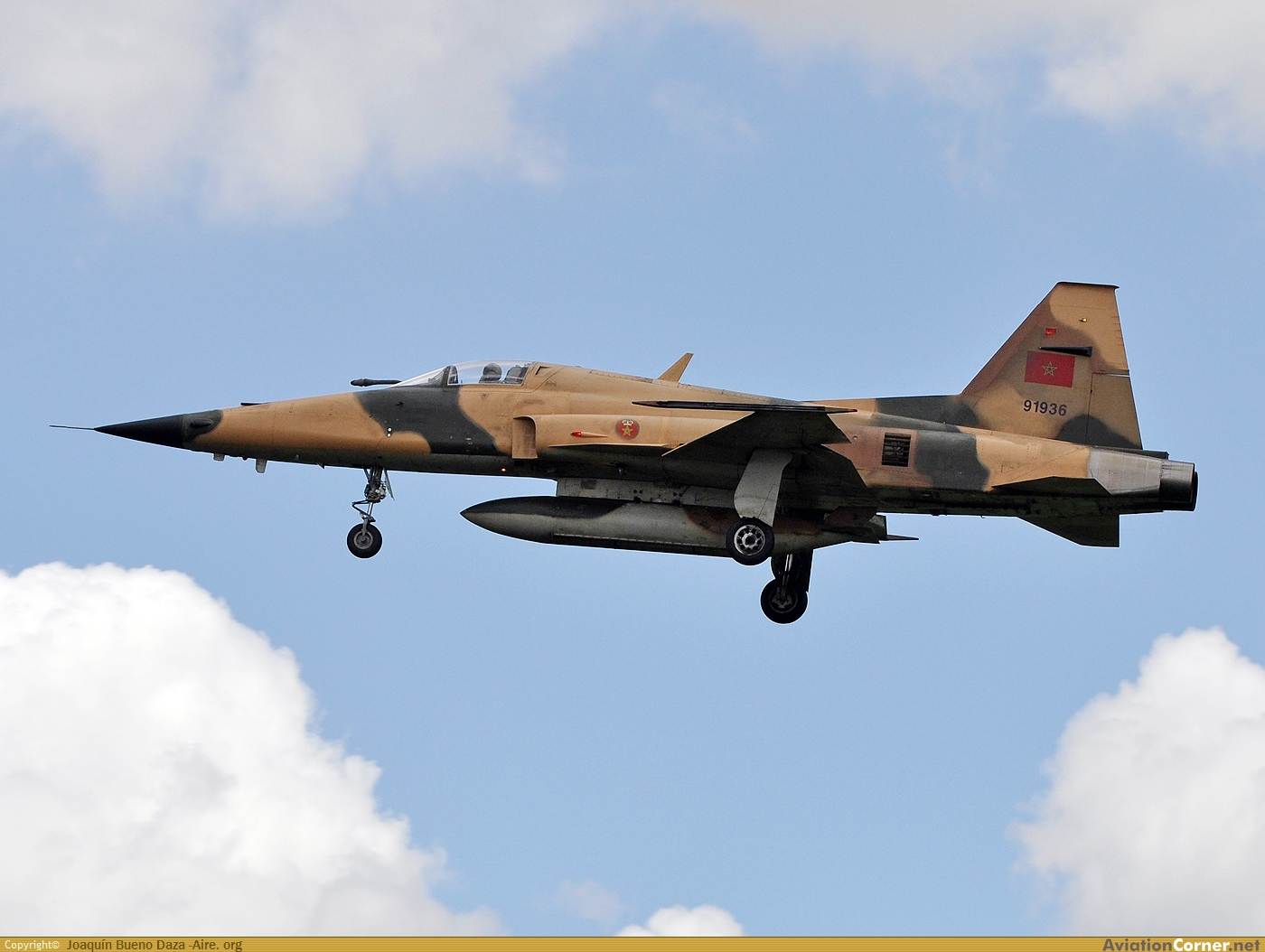 FRA: Photos F-5 marocains / Moroccan F-5 - Page 8