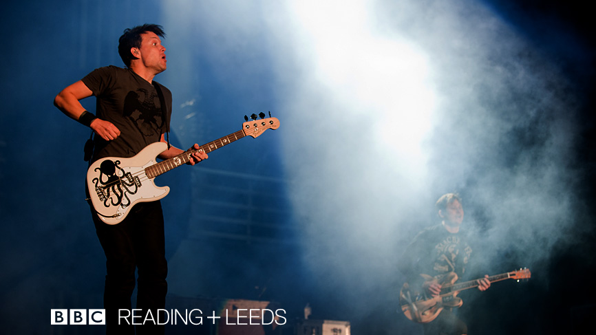 Blink 182 - Live at Reading Festival 2010
