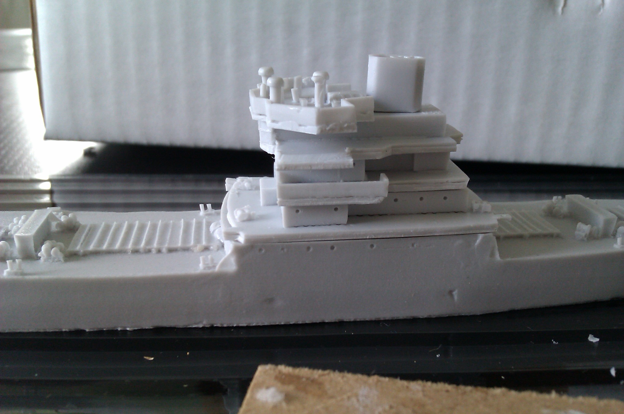 USS Thurston 1/700 à partir du kit Armerican scout de Loose cannon