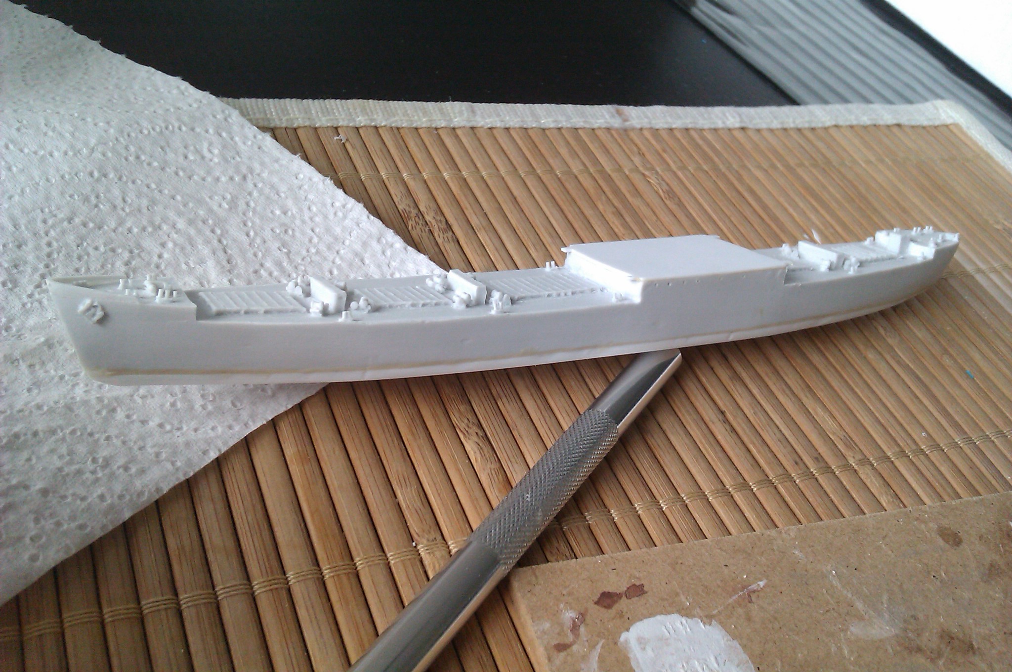 USS Thurston 1/700 à partir du kit Armerican scout de Loose cannon